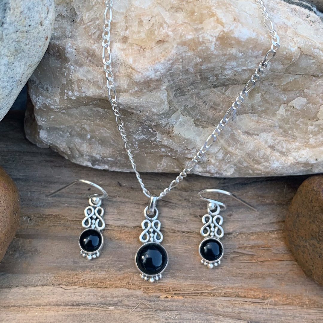 Black Onyx Infinity Set - GLE-Good Living Essentials