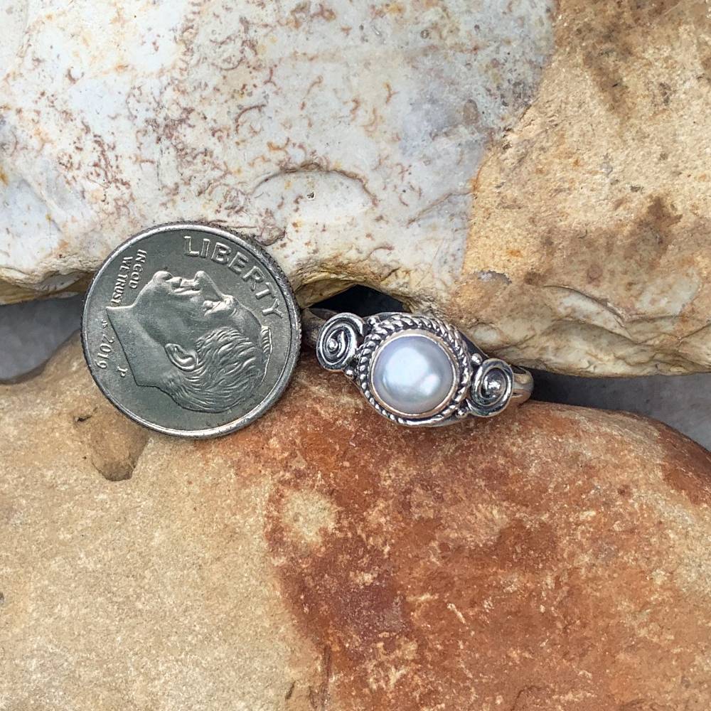 Sterling Mermaid Pearl Ring - GLE-Good Living Essentials