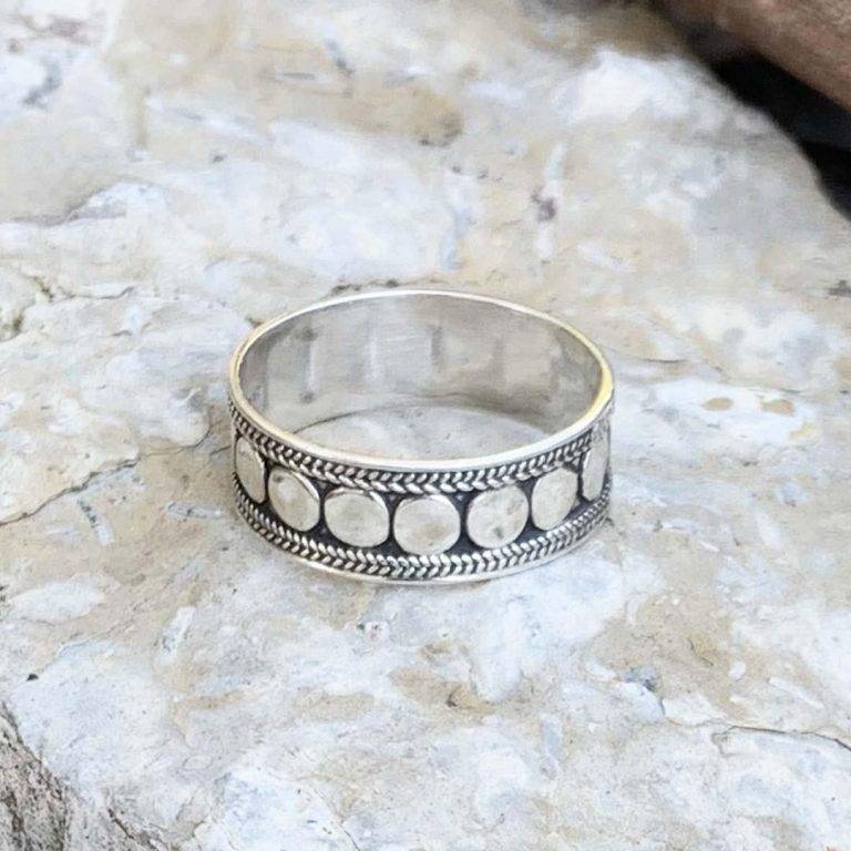Sterling Dotted Bali Band - GLE-Good Living Essentials