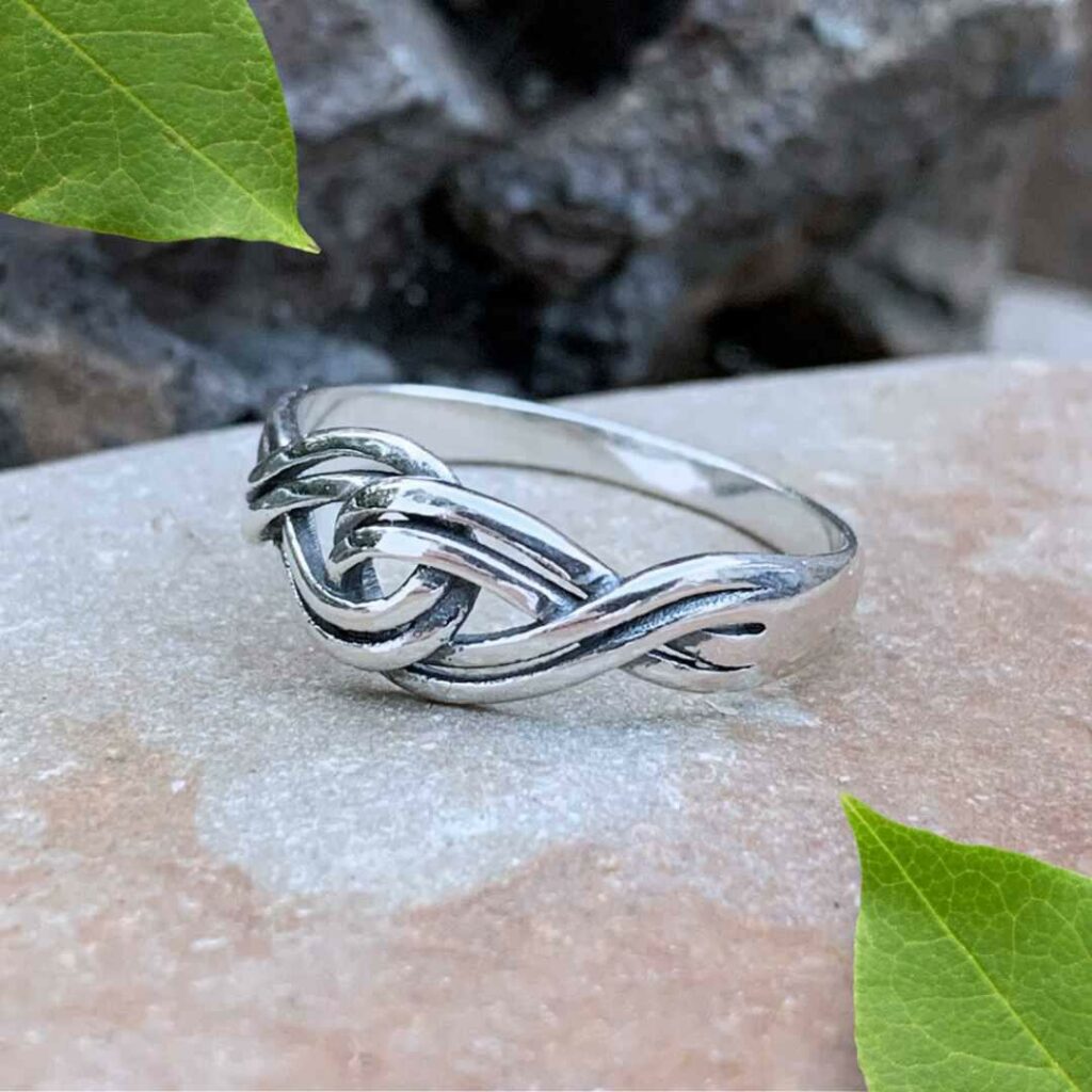 Sterling Silver Braid Ring - GLE-Good Living Essentials