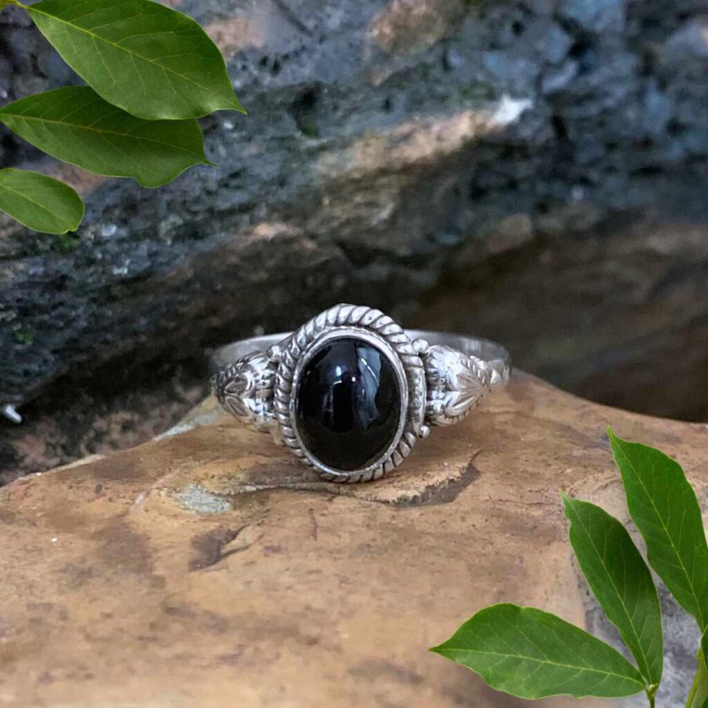 Oval Black Onyx and Sterling Silver Ring with Hearts - GLE-Good Living ...